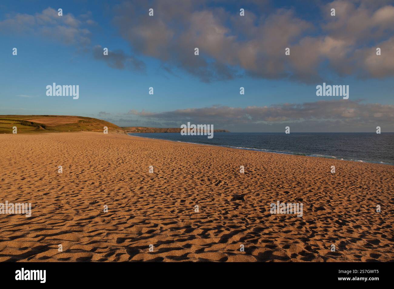 Golden hour at Loe Bar Beach, Cornwall Stock Photo - Alamy