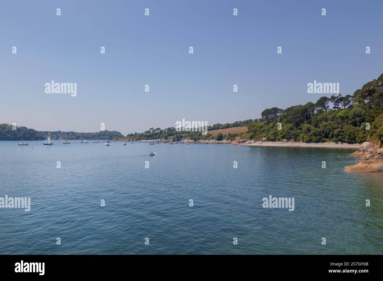 Towards Grebe beach, on the Helford River, on a sunny day | Durgan ...