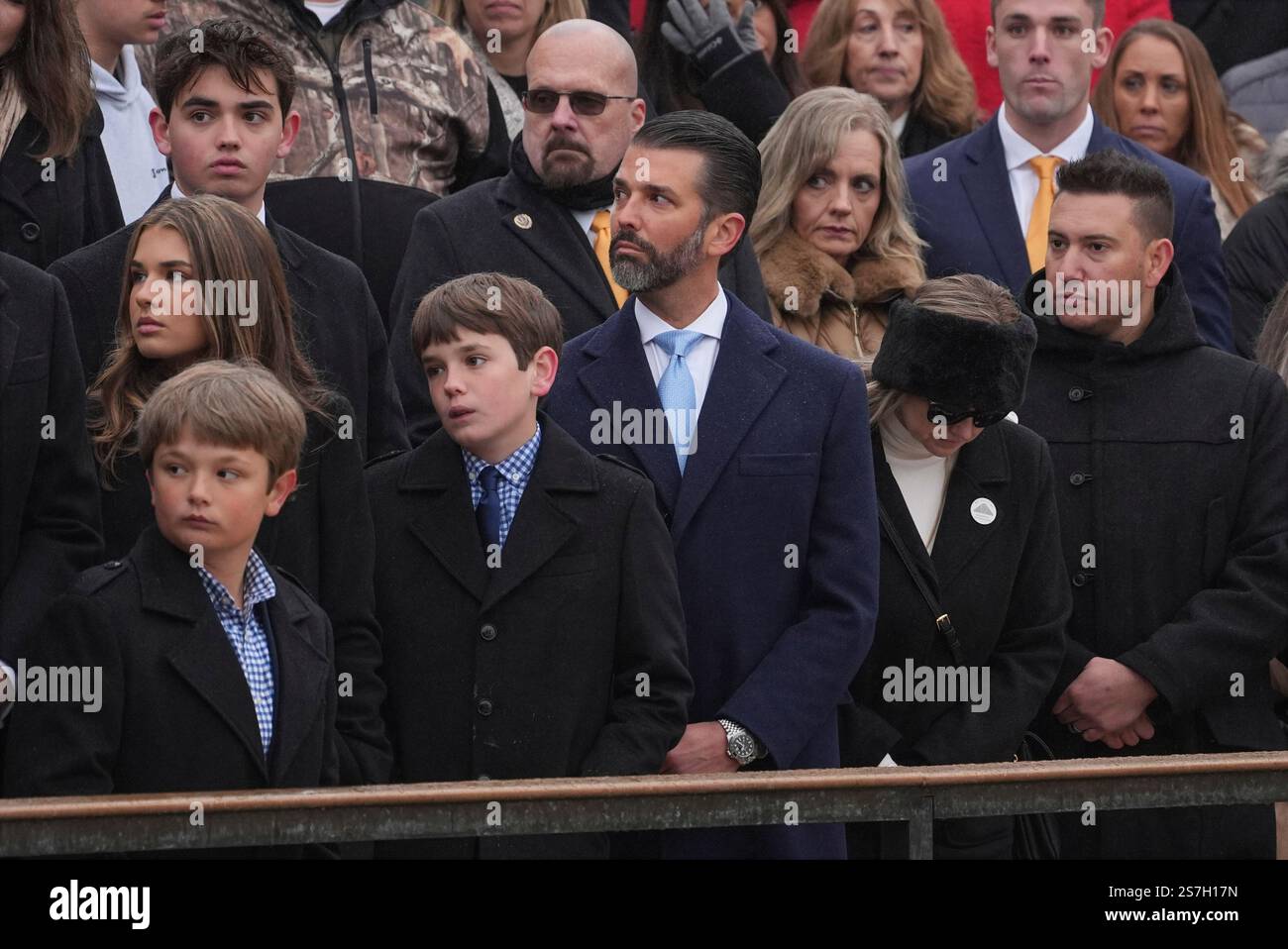 Donald Trump Jr., and his children arrive before President-elect Donald ...