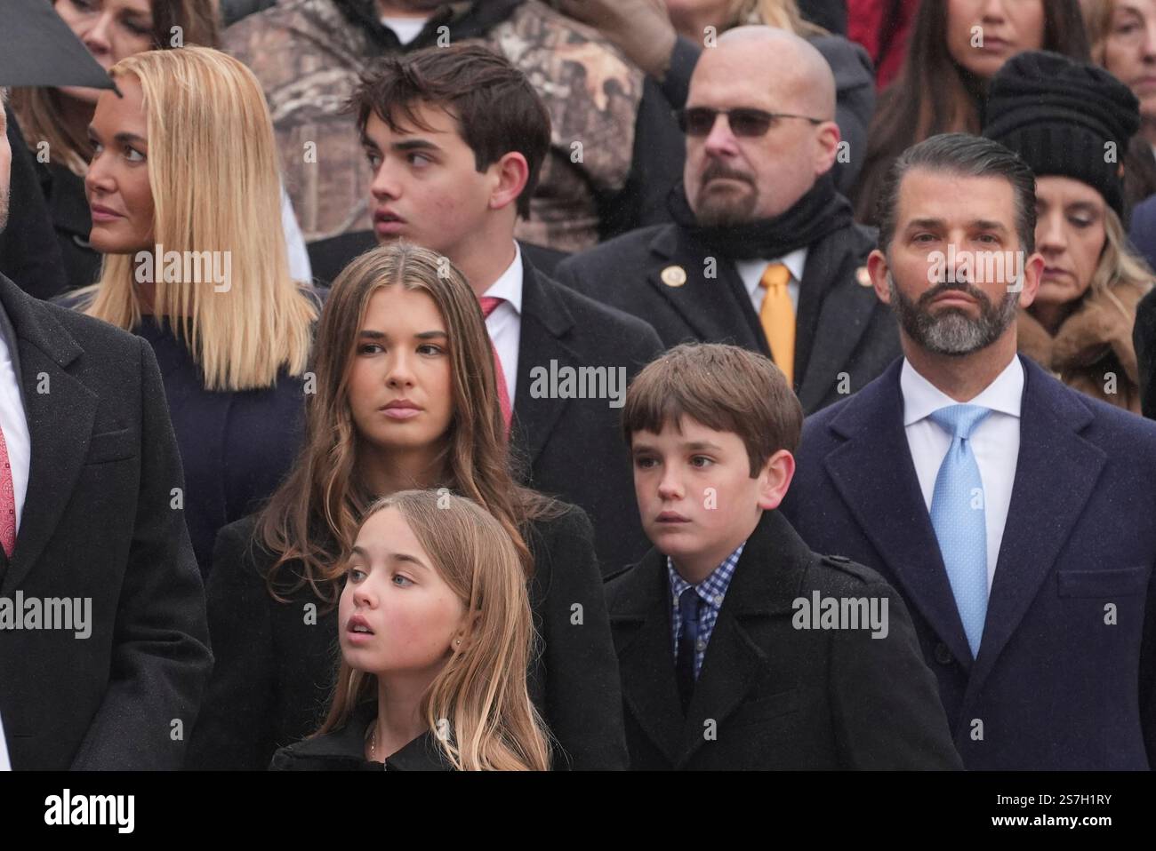 Donald Trump Jr., and his children arrive before President-elect Donald ...