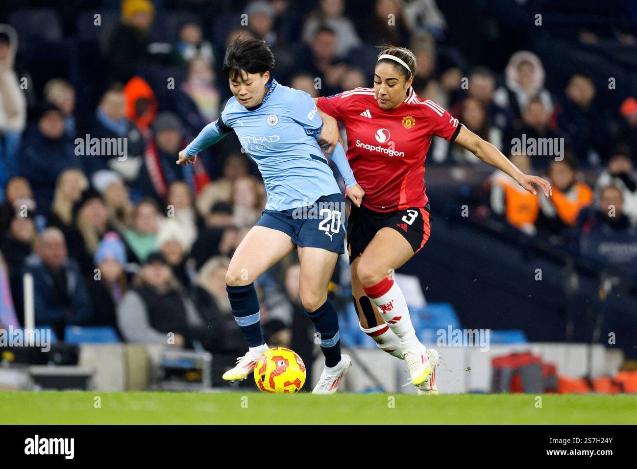 Manchester City's Aoba Fujino (left) and Manchester United's Gabrielle ...