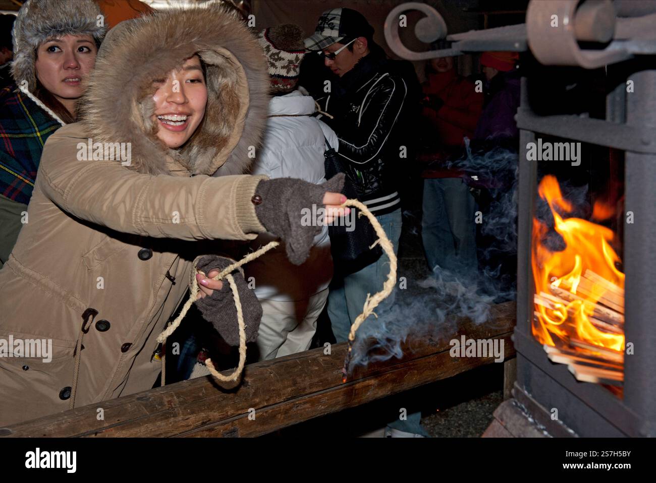 Kyoto's Yasaka Jinja Shrine New Year Okera Mairi December 31st event ...