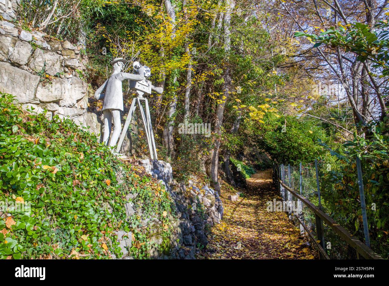 12-10-2022 LUGANO SW Statue of the cameraman on the Olive Trail with ...