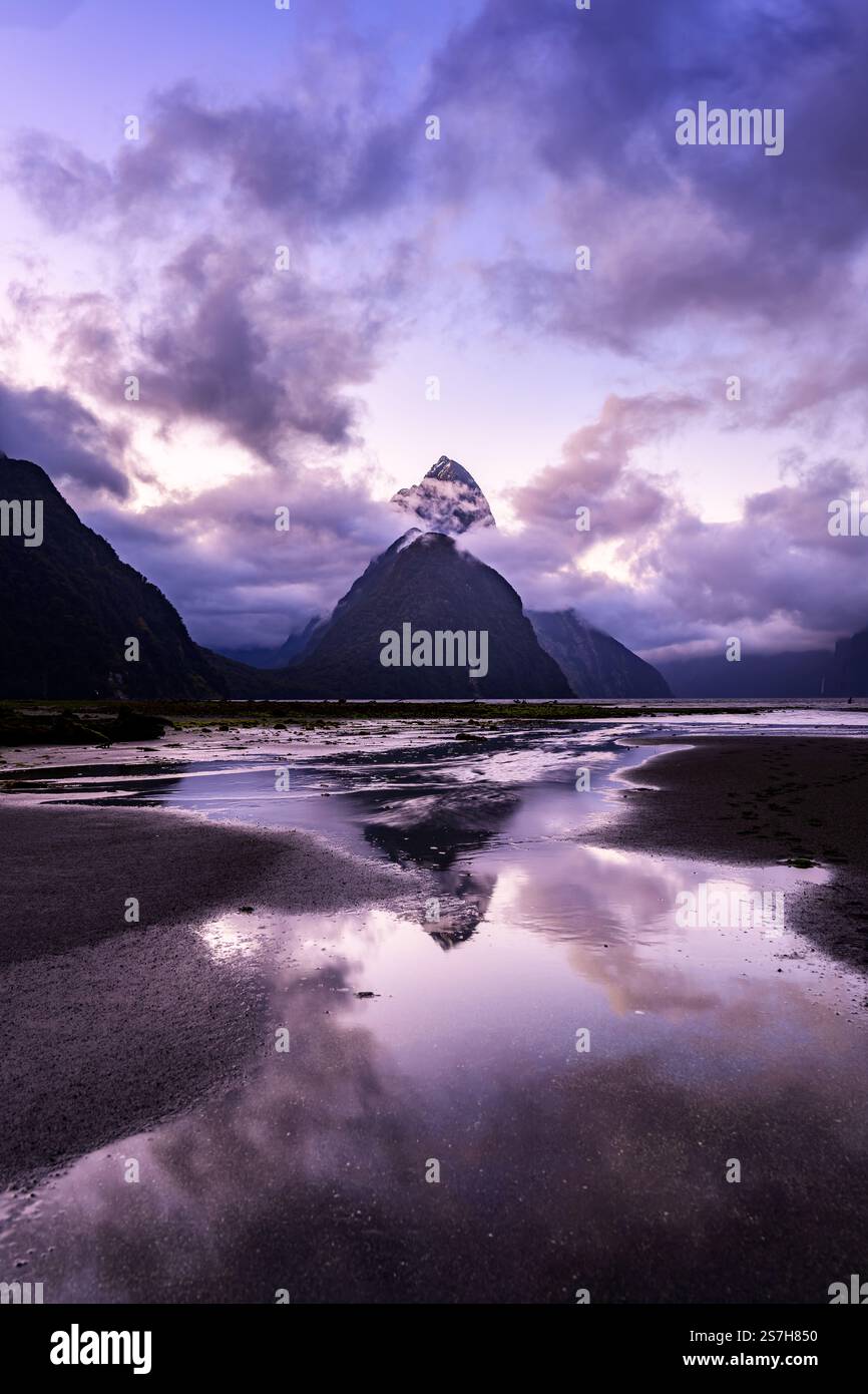 Milford Sound / Piopiotahi is a fiord in the south west of New Zealand ...