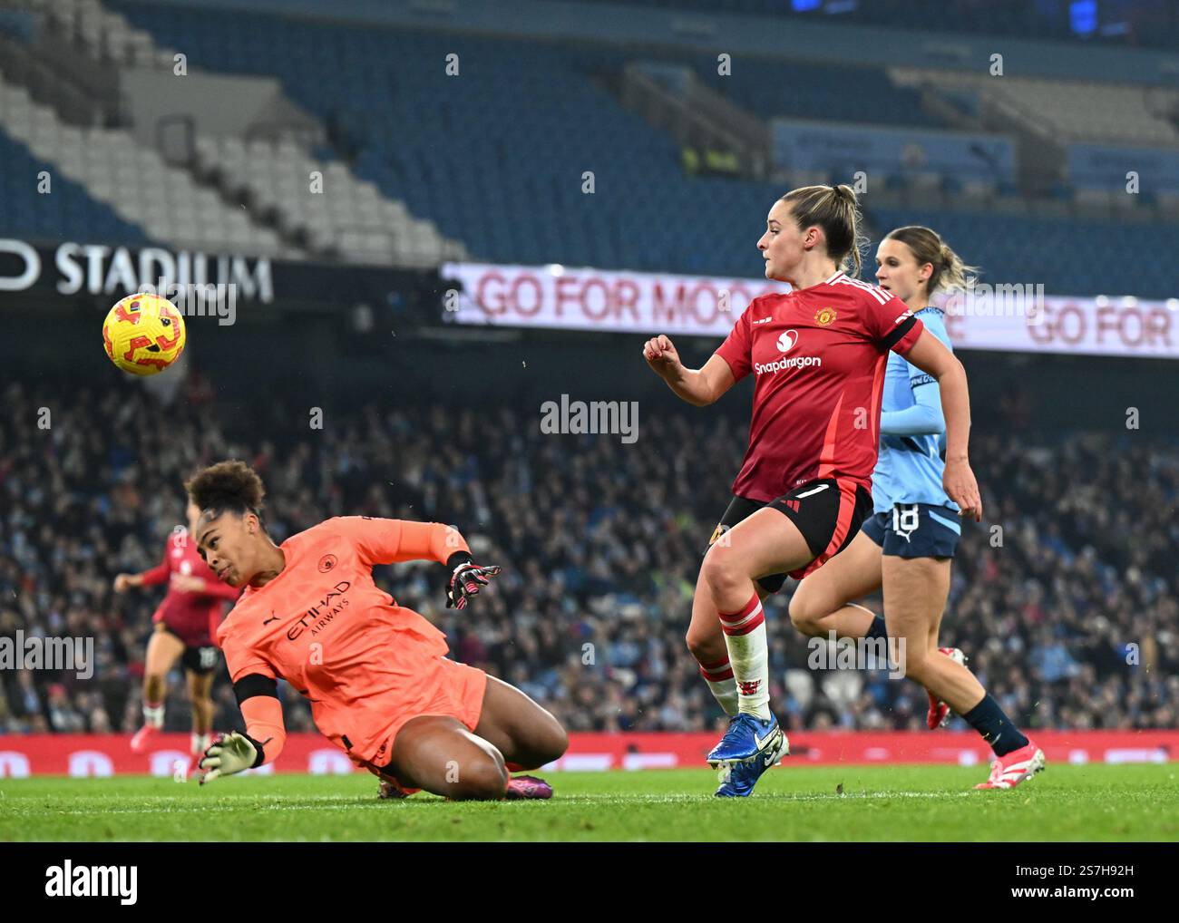 Manchester, UK. 19th Jan, 2025. Ella Toone of Manchester United Women ...