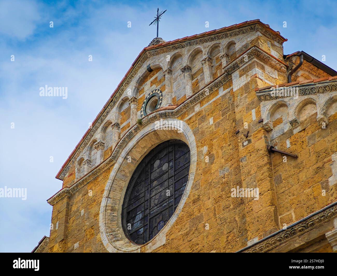 Volterra, Tuscany. Street view of Volterra - medieval Tuscan town ...