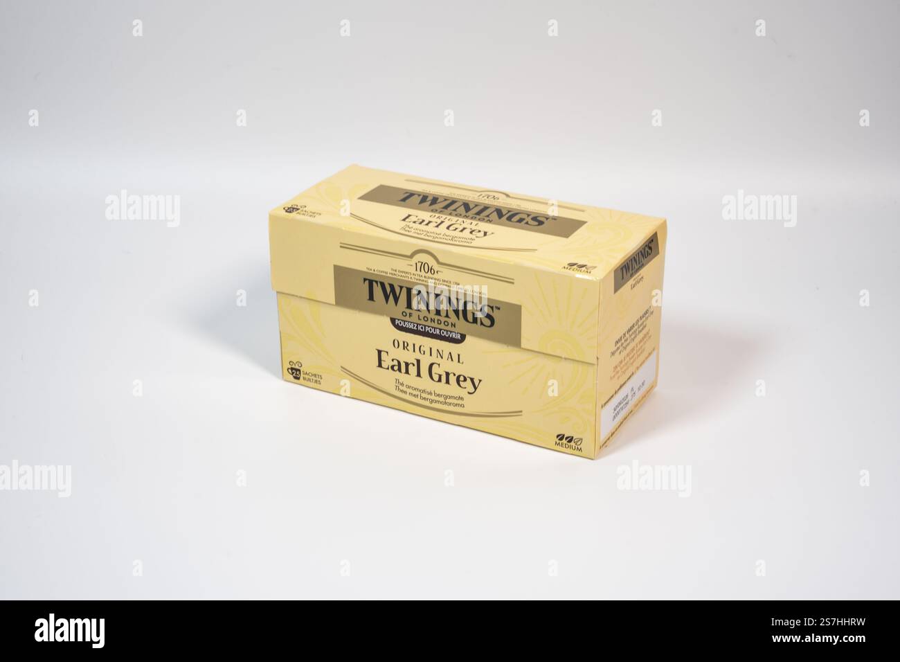 Earl Grey tea box with original blend in a light-colored presentation ...