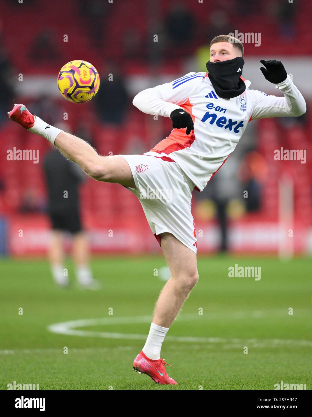 City Ground, Nottingham on Sunday 19th January 2025. Elliott Anderson ...