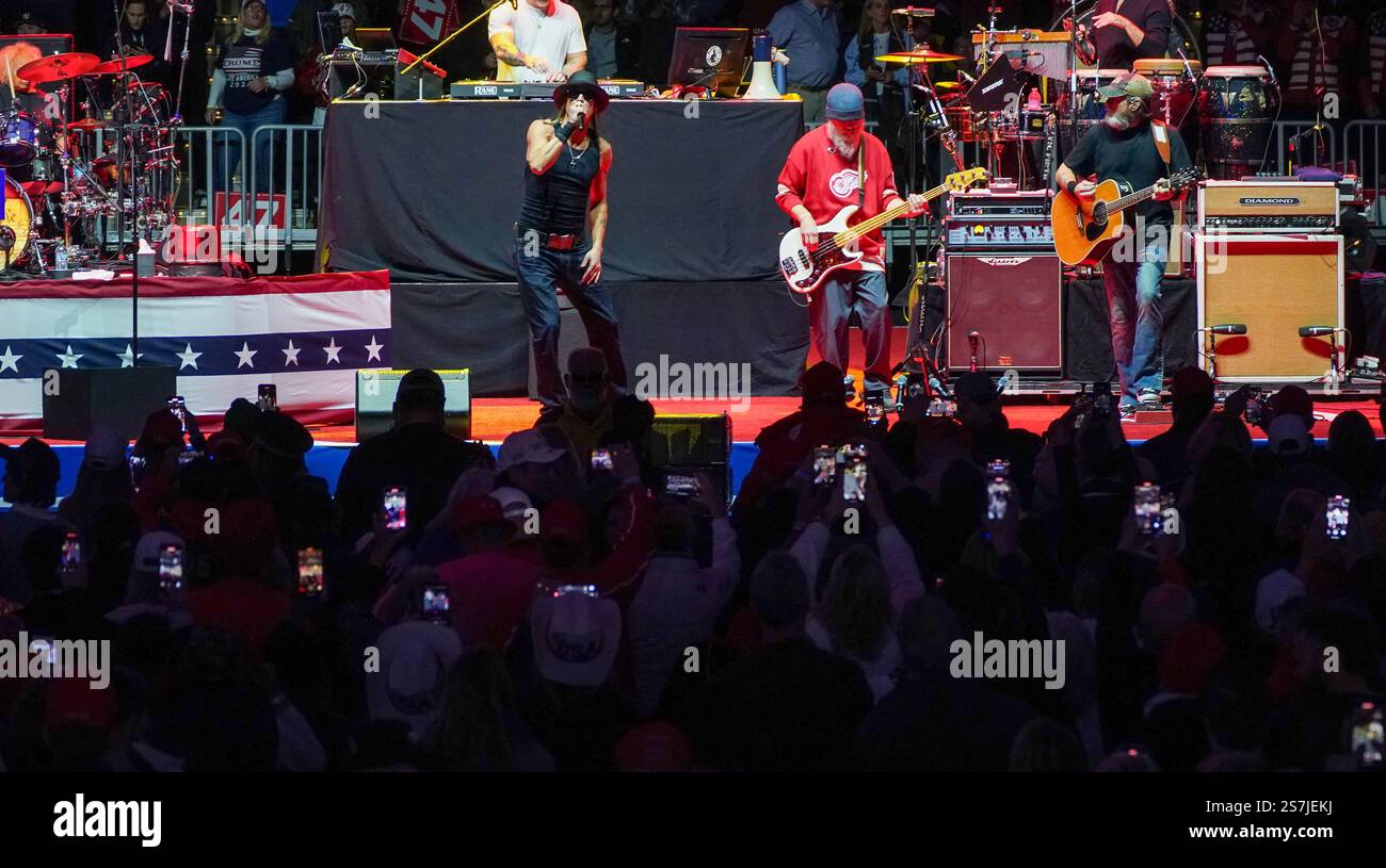 Musician Kid Rock performs at the Make America Great Again Victory ...
