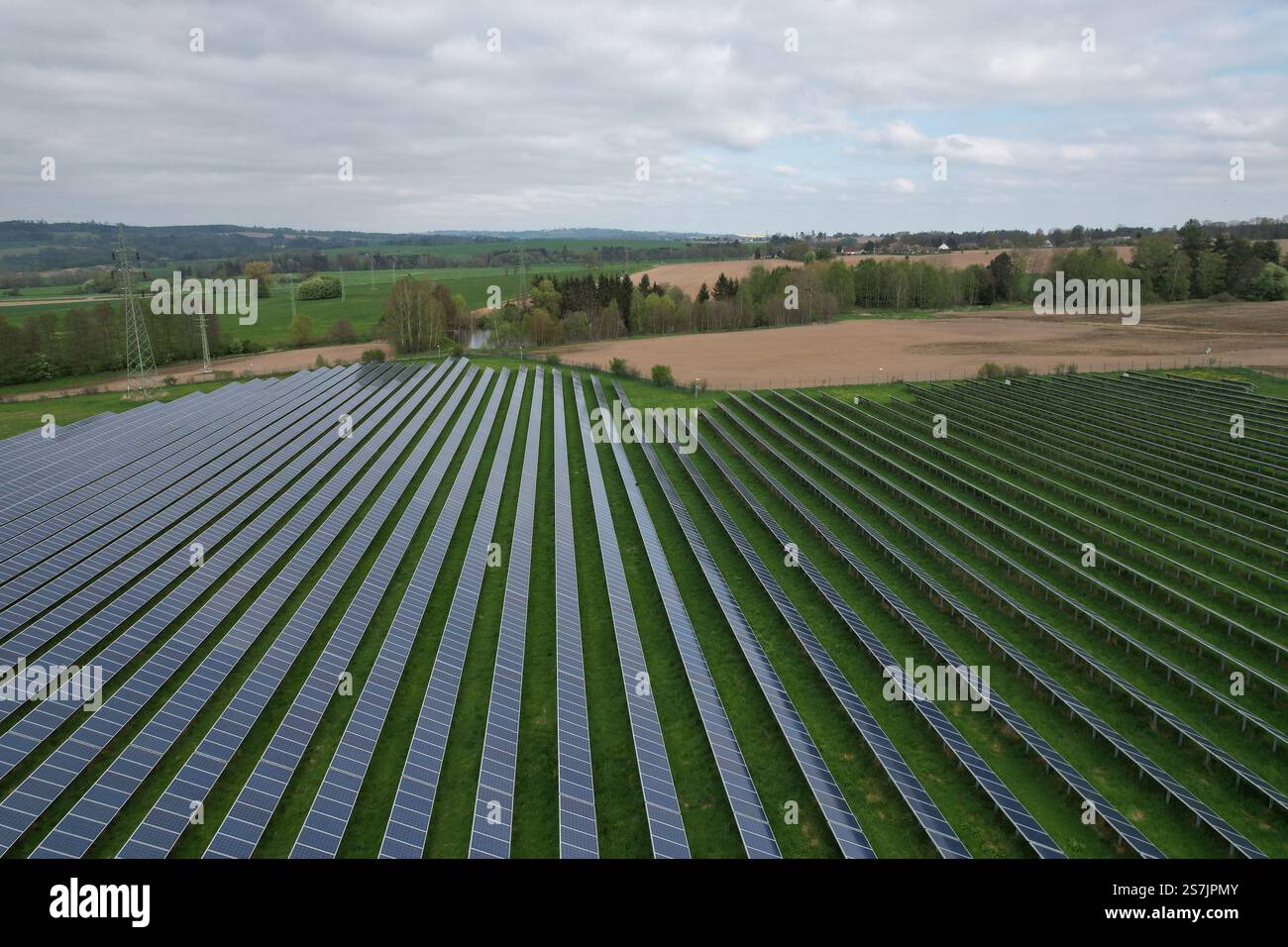 Modern solar power plant, photovoltaic panels green energy electricity ...
