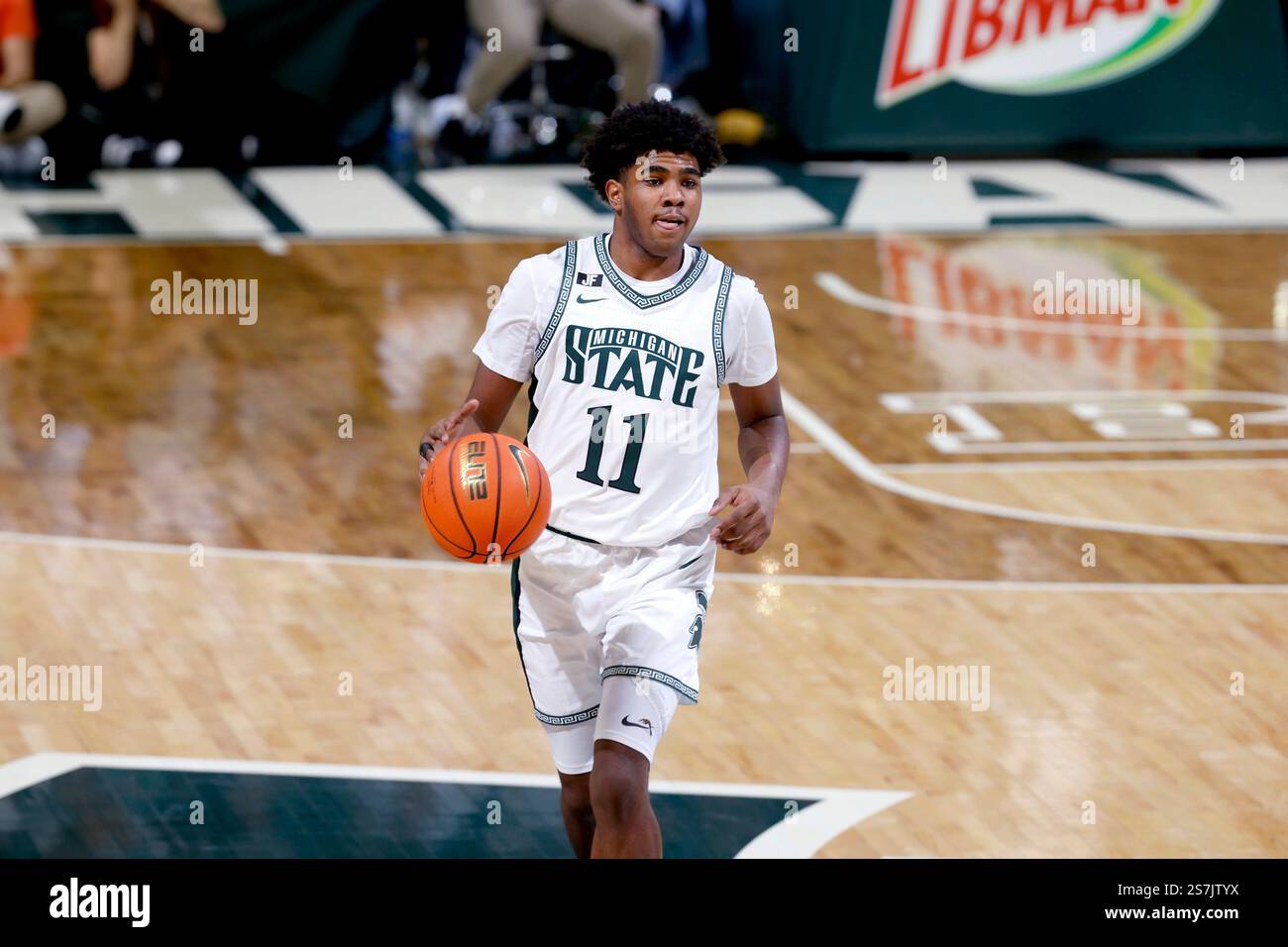 Michigan State guard Jase Richardson (11) brings the ball up court ...