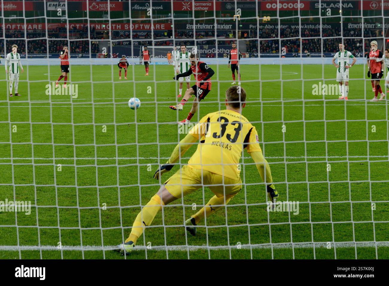 Leverkusen, Deutschland. 18th Jan, 2025. Fussball; Spieltag 18; 1. Bundesliga; Saison 2024/2025 ...