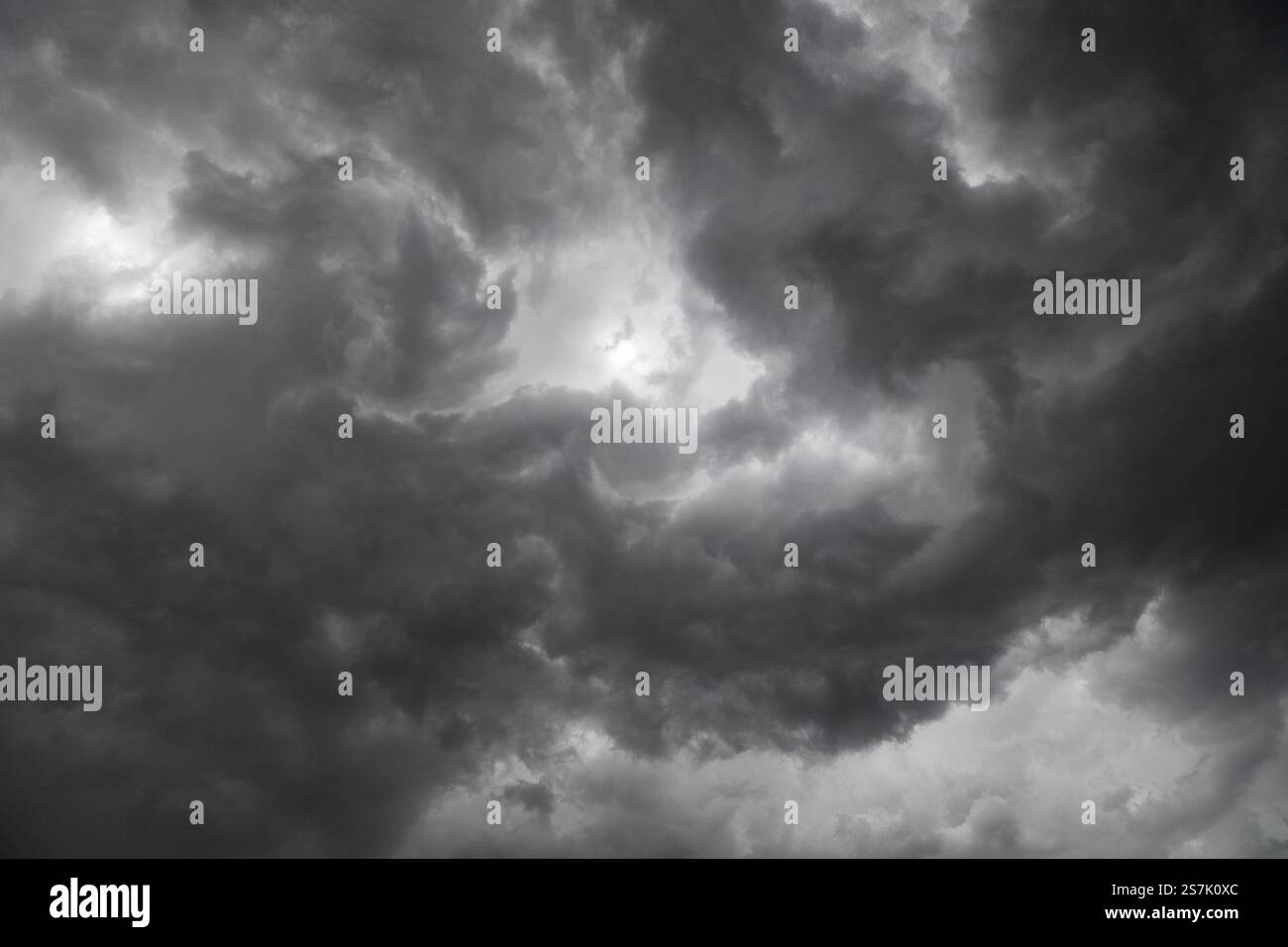 Dramatic dark clouds short before a thunderstorm and heavy rain Stock ...