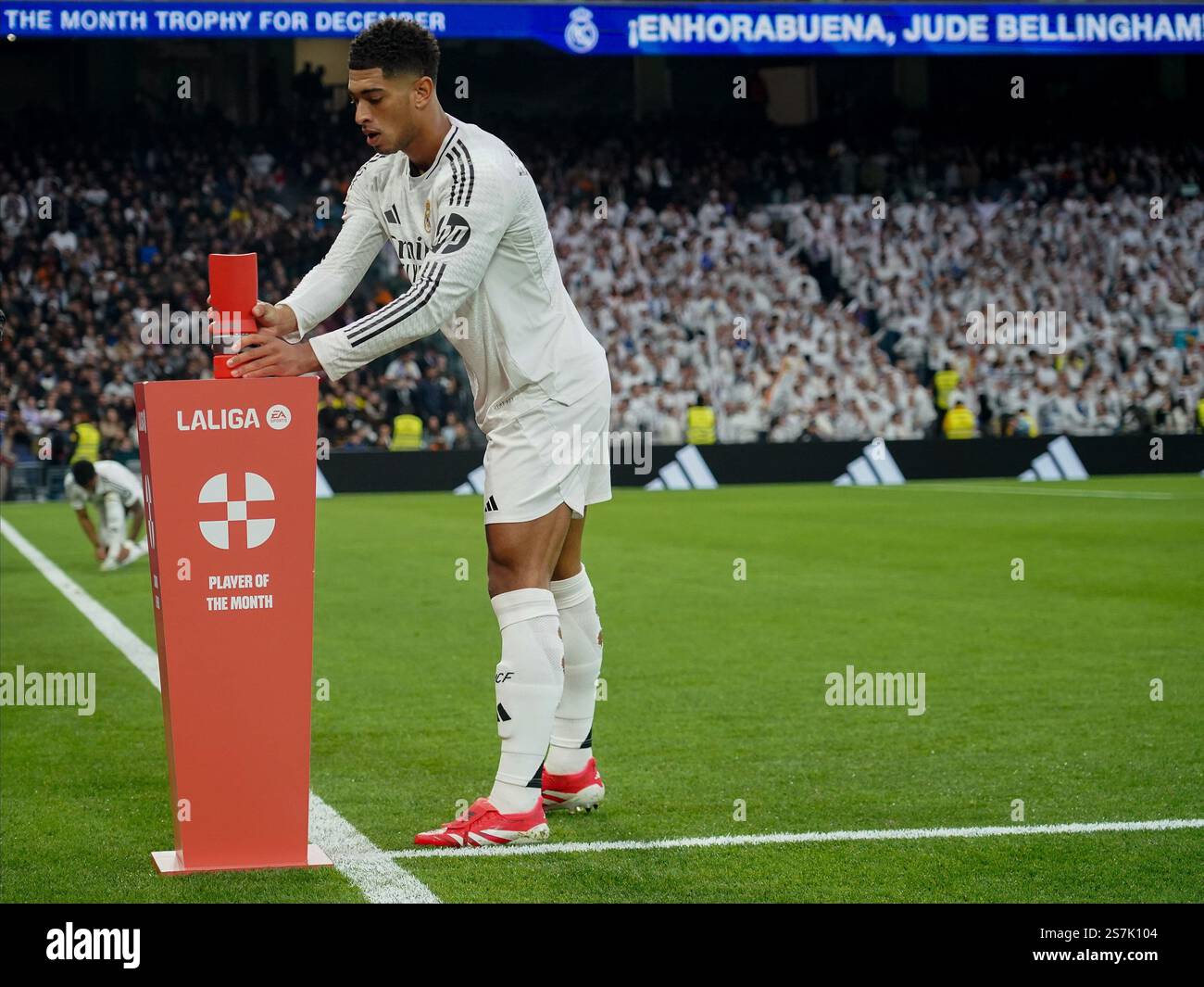 Madrid, Spain. 20th Jan, 2025. Jude Bellingham of Real Madrid receives ...