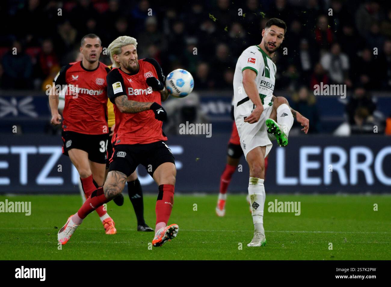 Leverkusen, Deutschland. 18th Jan, 2025. Fussball; Spieltag 18; 1. Bundesliga; Saison 2024/2025 ...