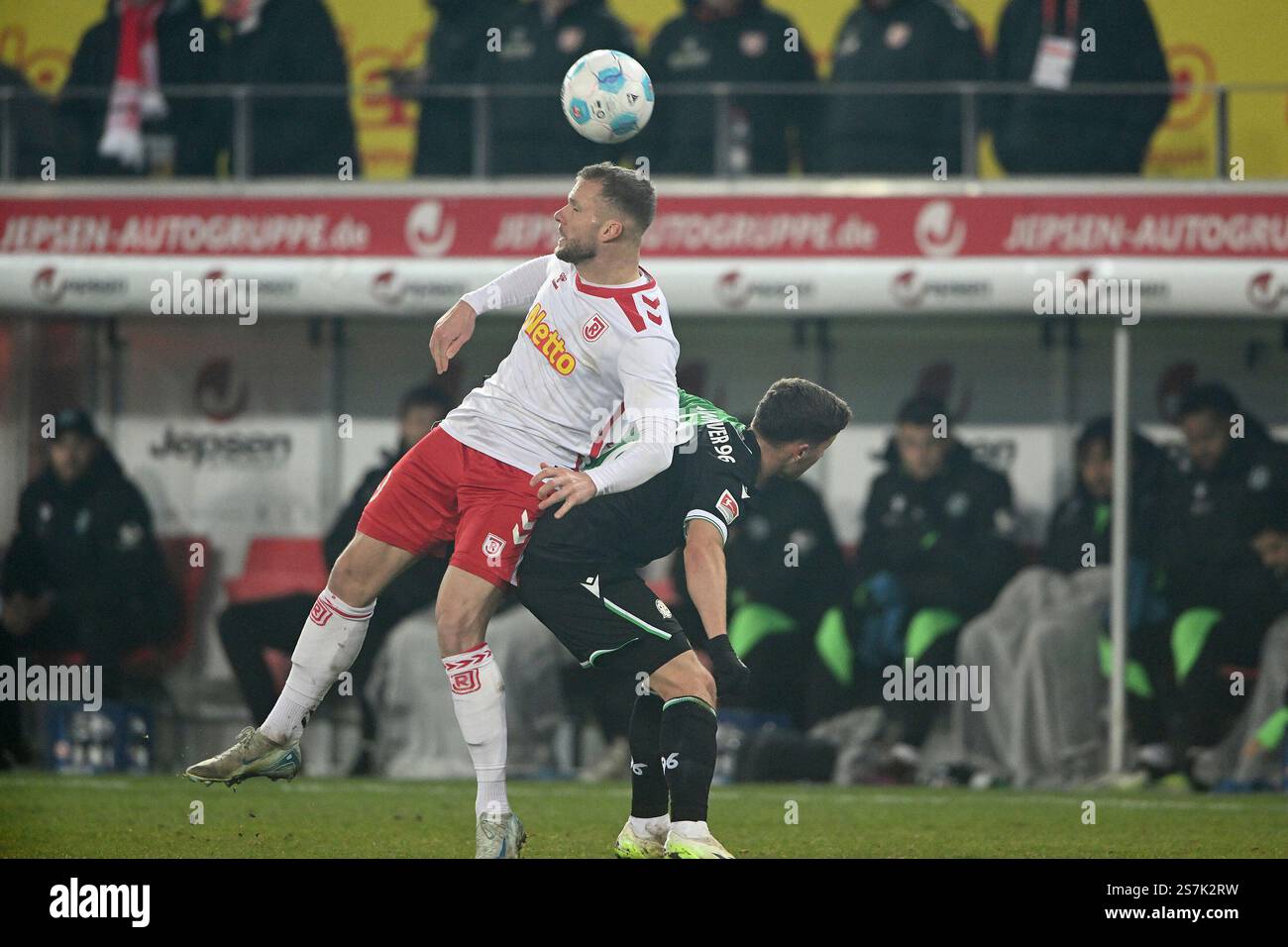 Fussball; Spieltag 18; 2. Bundesliga; Saison 2024/2025; Jahn Regensburg ...