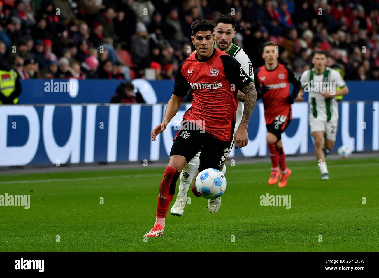 Leverkusen, Deutschland. 18th Jan, 2025. Fussball; Spieltag 18; 1. Bundesliga; Saison 2024/2025 ...