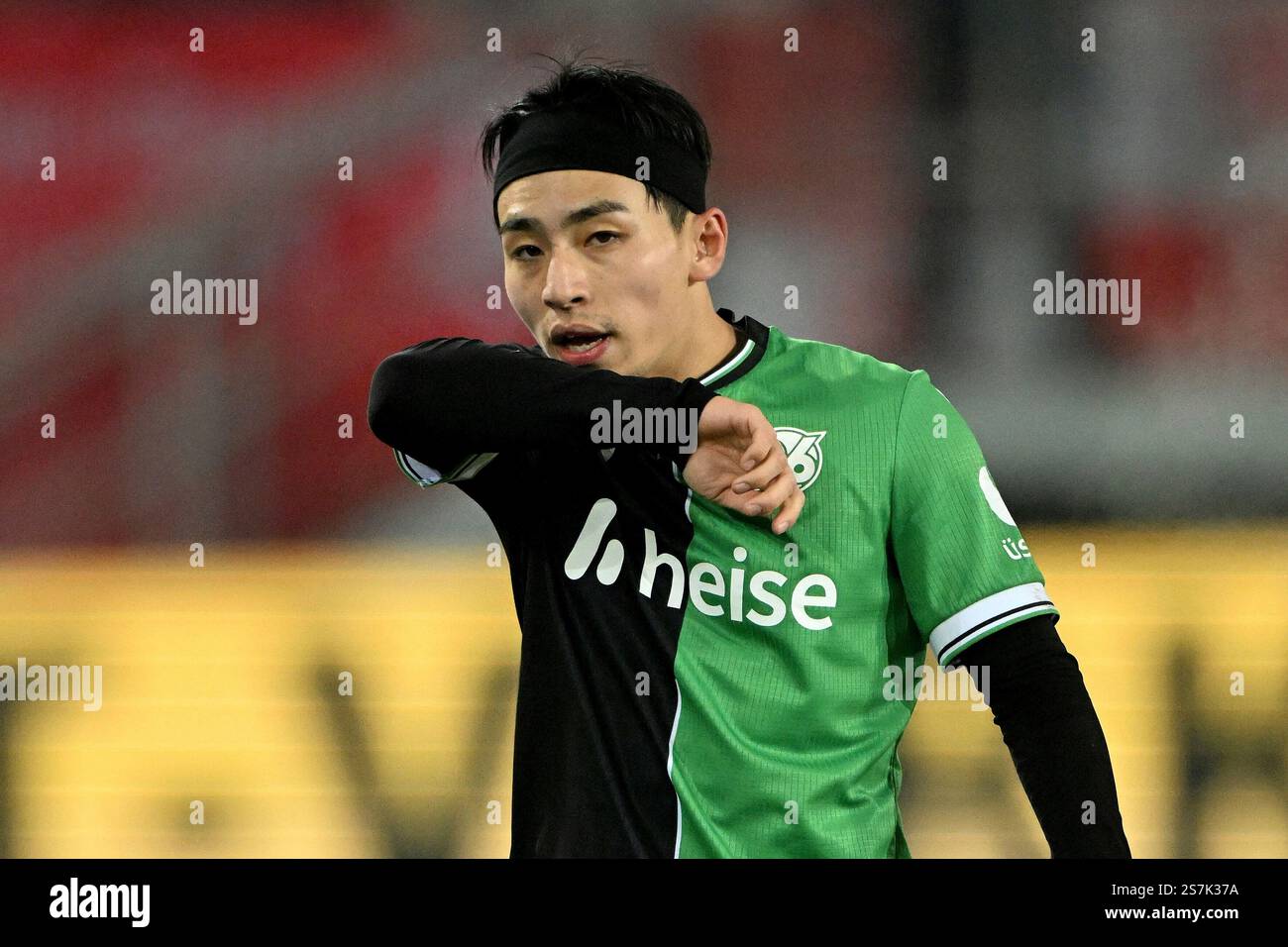 Hyun ju lee 2025 hi-res stock photography and images - Alamy