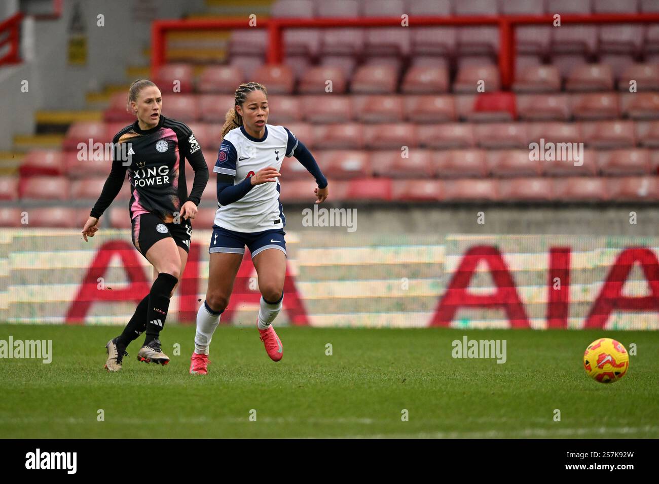 London, UK. 19th January 2025 Lenna Gunning-Williams of Tottenham ...
