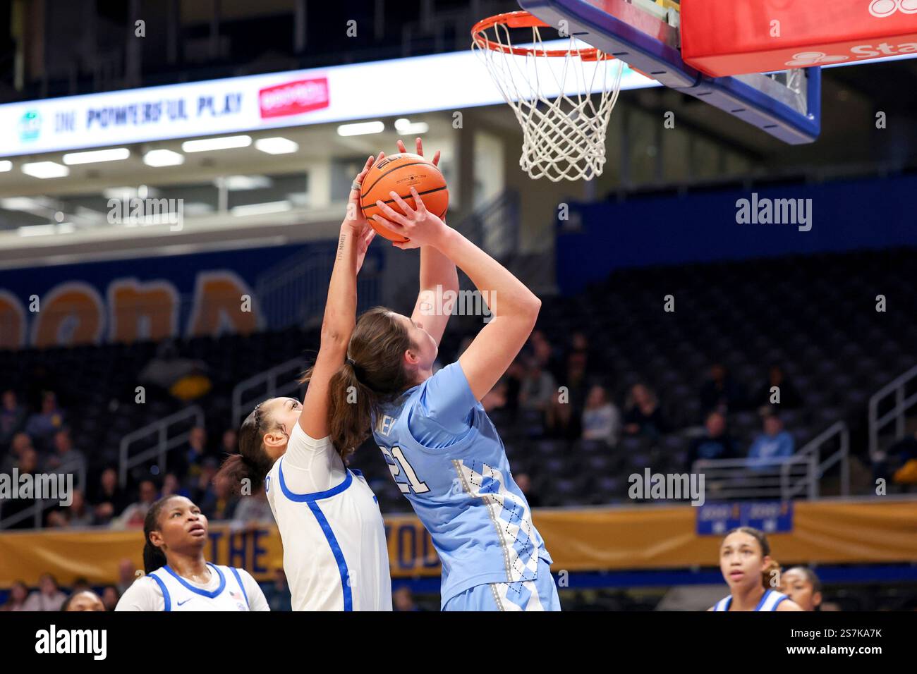 PITTSBURGH, PA - JANUARY 19: Pittsburgh Panthers forward MaKayla Elmore ...