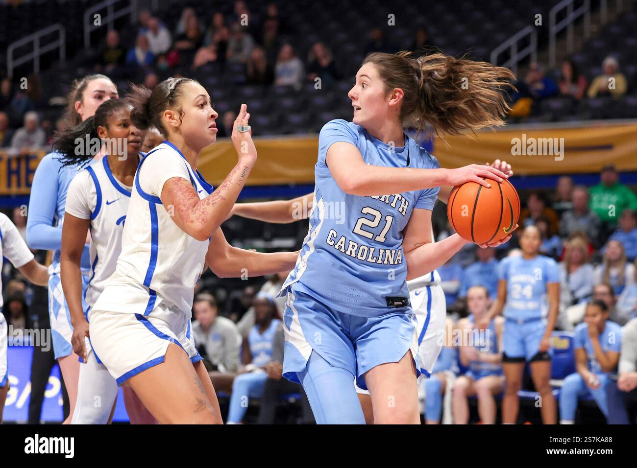 PITTSBURGH, PA - JANUARY 19: North Carolina Tar Heels forward Ciera ...