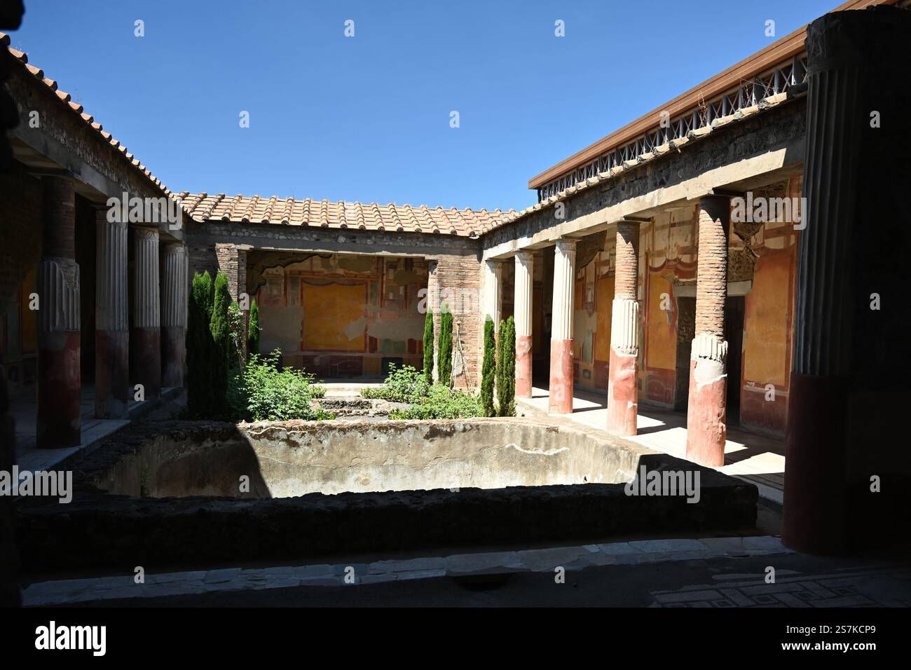 Ancient interior design, Historical internal roman architecture ...