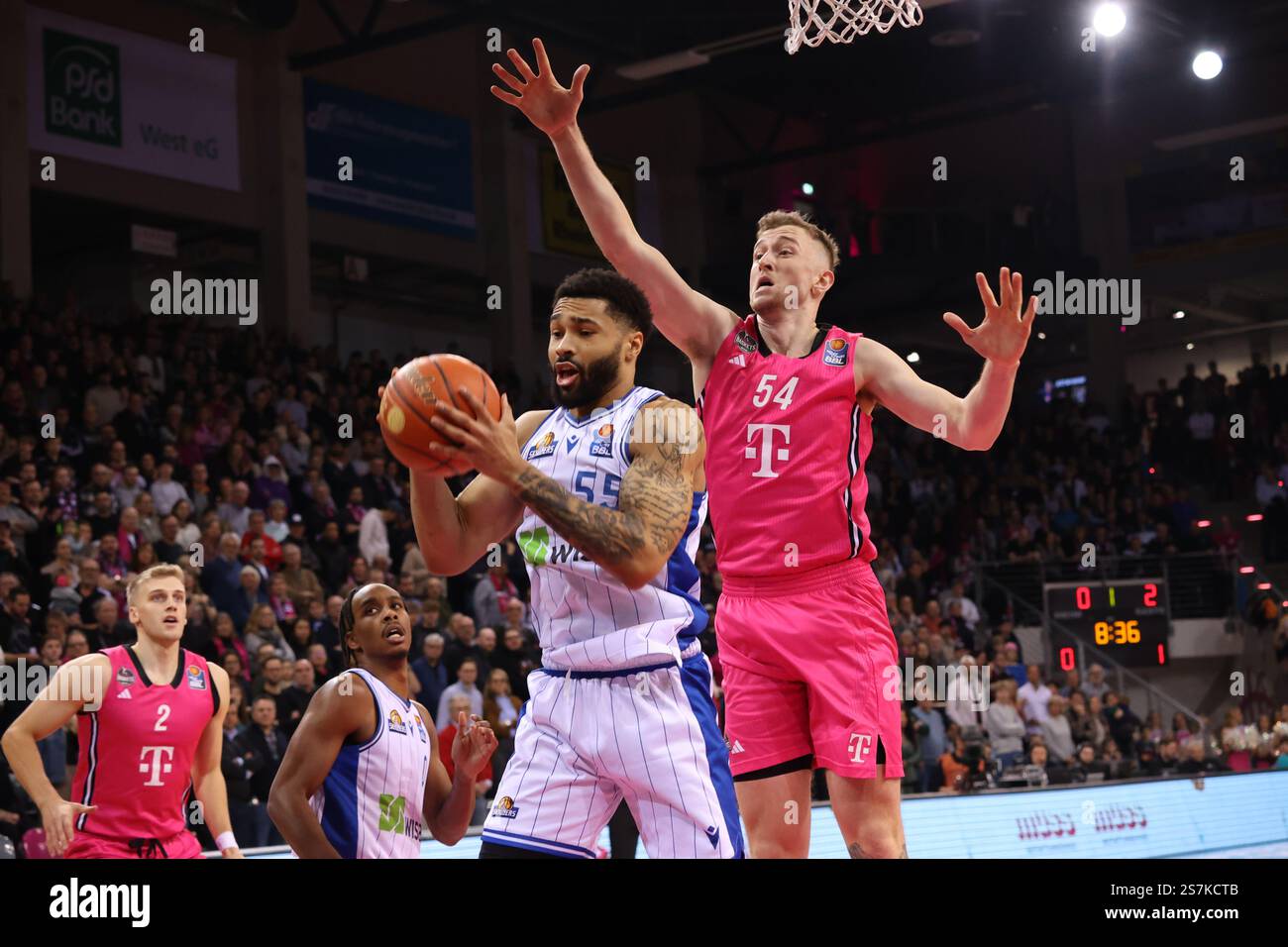 Bonn, Deutschland. 19th Jan, 2025. David Muenkat (Frankfurt), Thomas ...