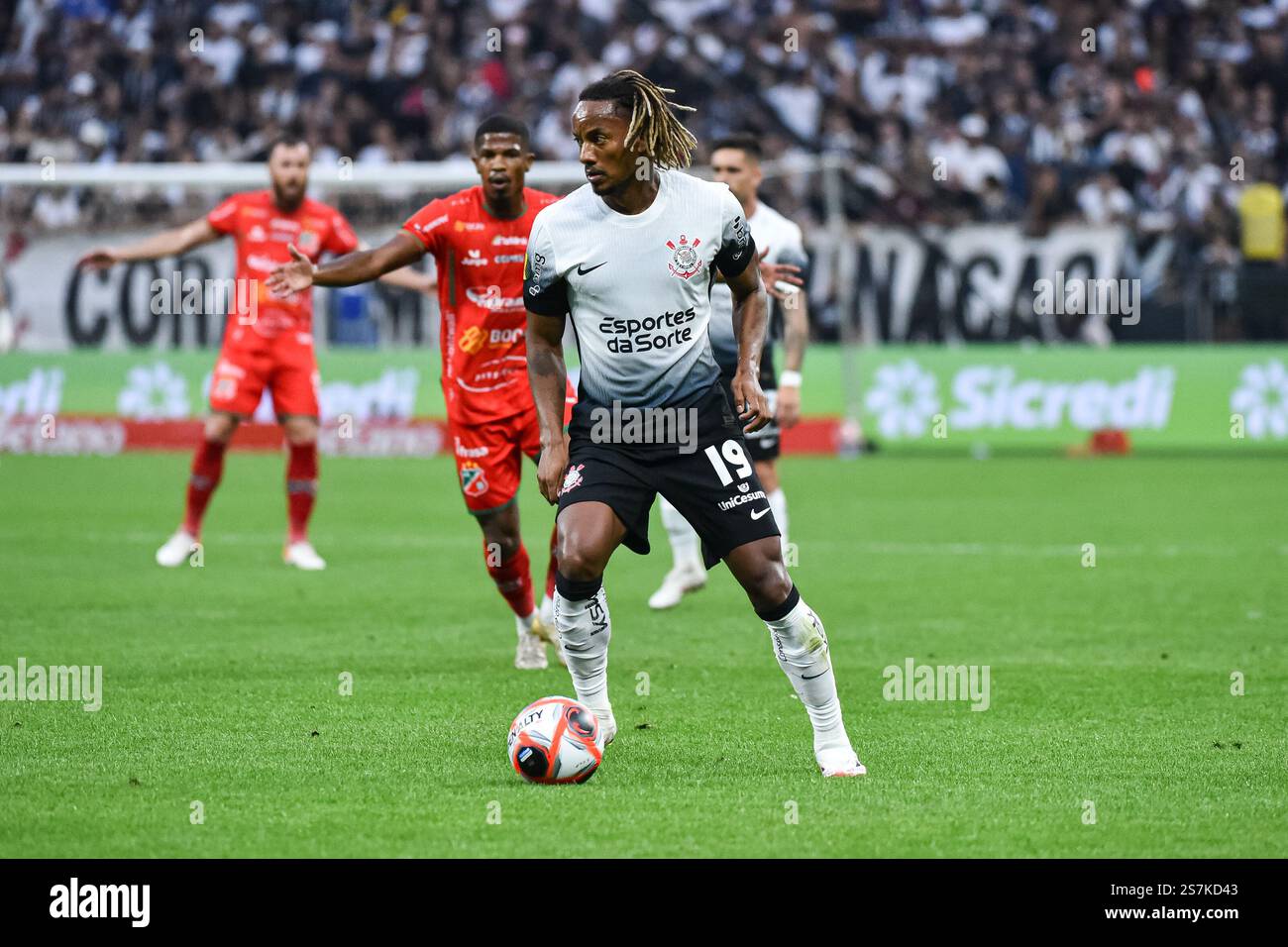Sao Paulo, Brazil. 19th Jan, 2025. Andre Carrillo, Corinthians player ...
