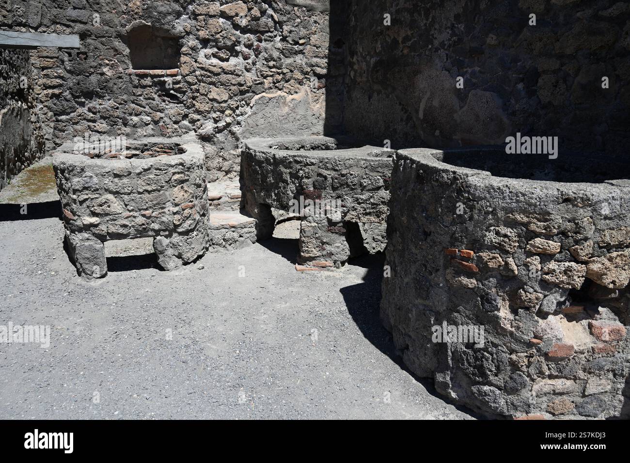 Historic street of Ancient roman shops in the city of Pompeii Italy ...