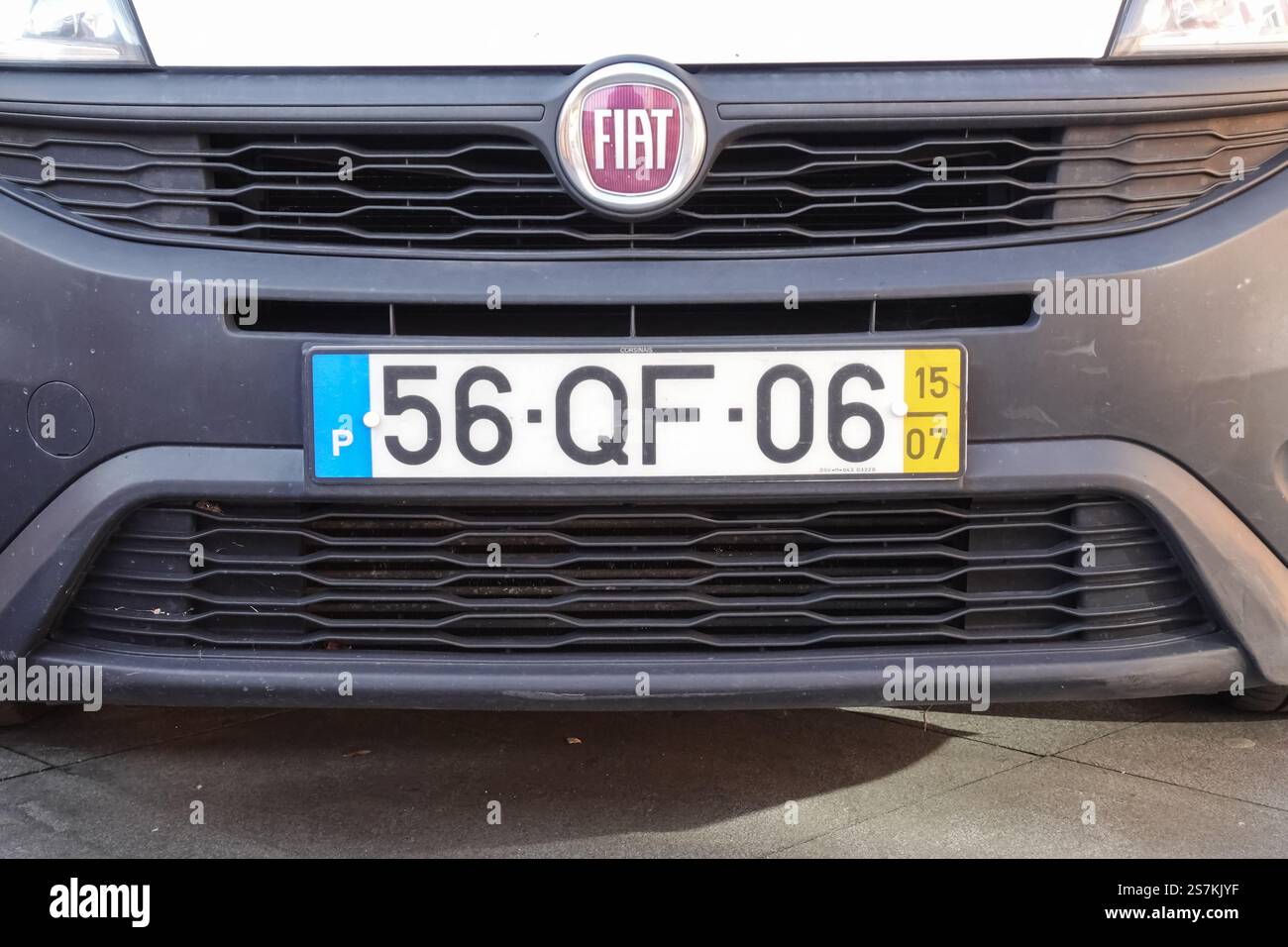Portuguese license plate Stock Photo - Alamy