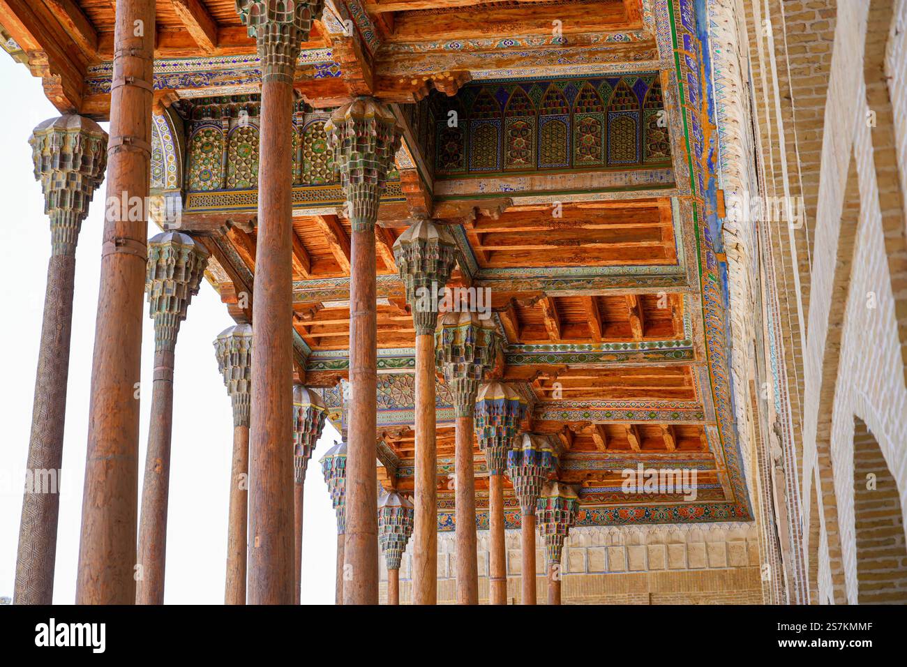Muqarnas on the capital of the columns of the Bolo Haouz Mosque in ...