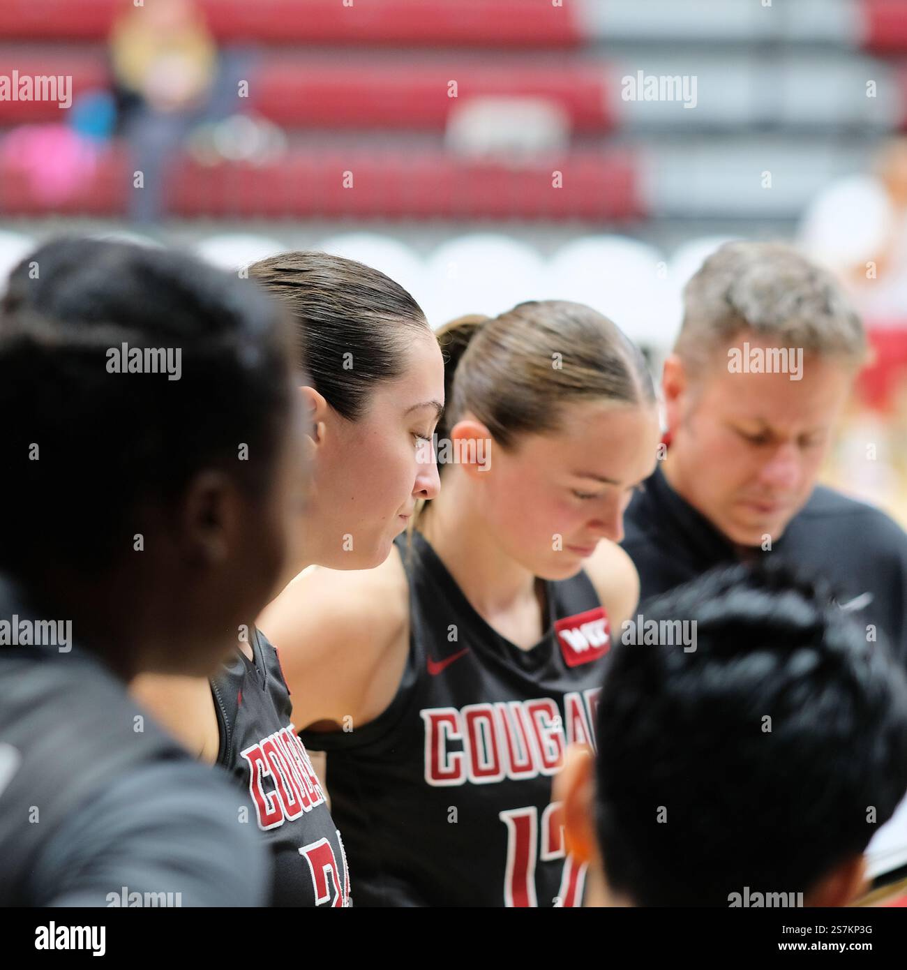 Washington State University women's NCAA basketball team players Kyra ...