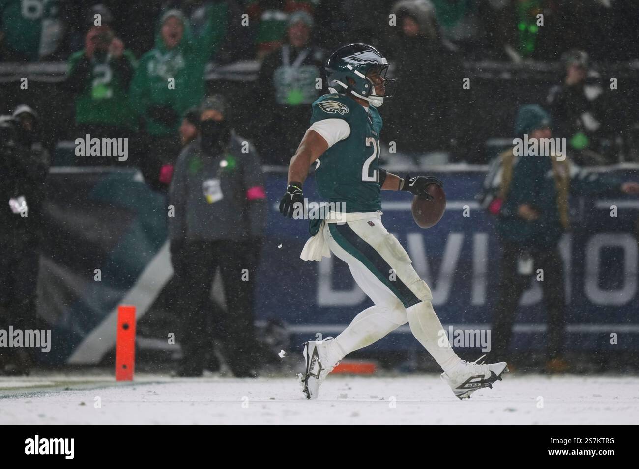 Philadelphia Eagles running back Saquon Barkley scores a touchdown ...