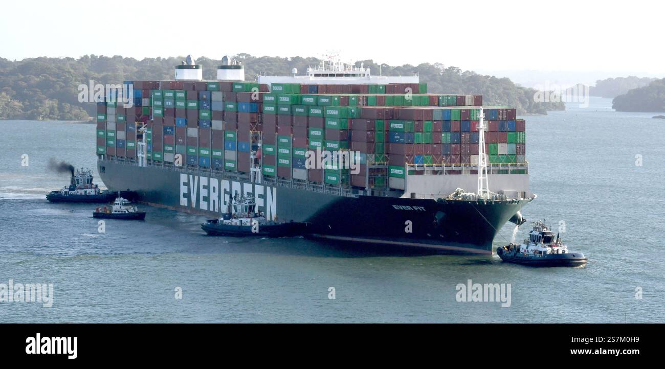 Balboa Heights, USA. 12th Jan, 2025. A container ship heads to the Agua ...