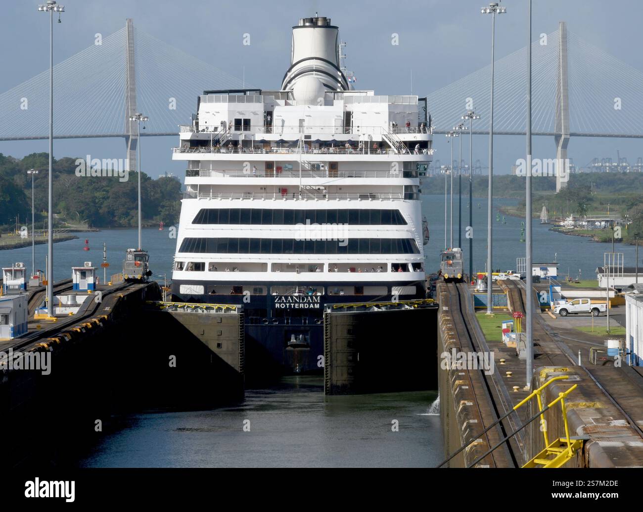 Panama canal 225 jpg hi-res stock photography and images - Alamy