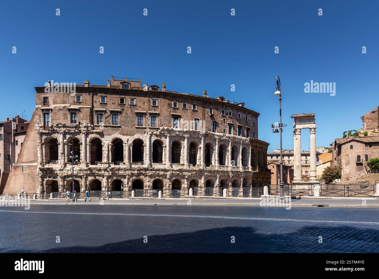 Theatre theater building teatro hi-res stock photography and images - Alamy