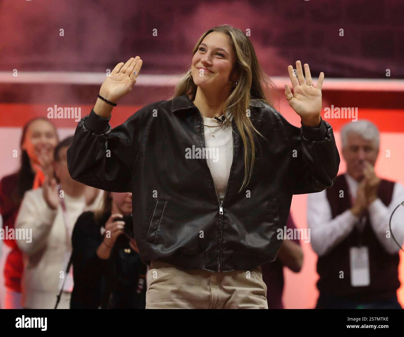 Former Virginia Tech and current Las Vegas Aces WNBA player Elizabeth ...