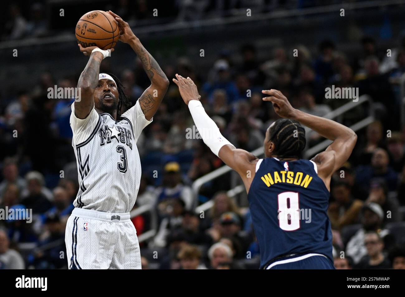 Orlando Magic guard Kentavious Caldwell-Pope (3) looks to shoot in ...