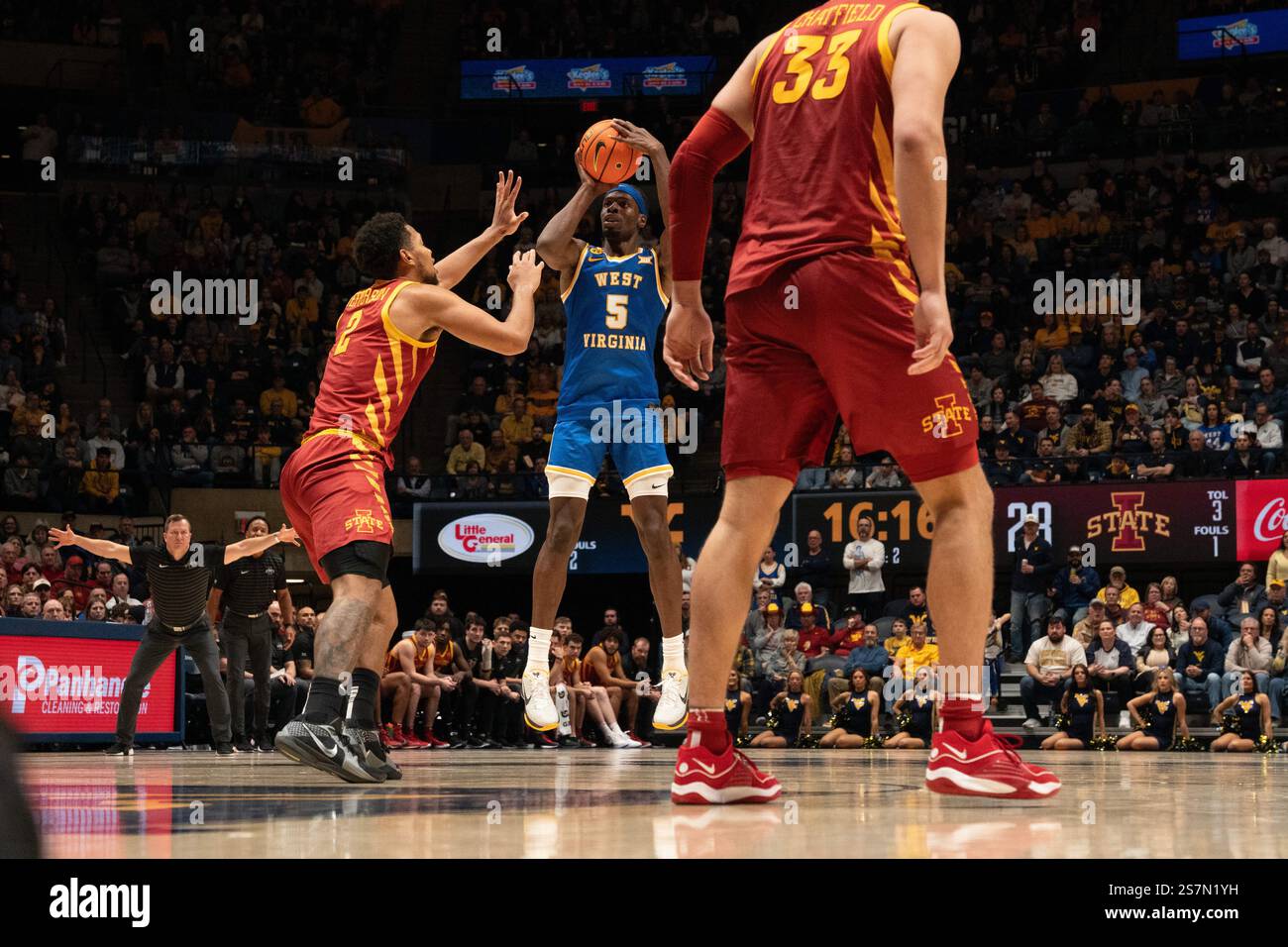 Morgantown, Wv, USA. 18th Jan, 2025. January 18, 2025: Toby Okani ...