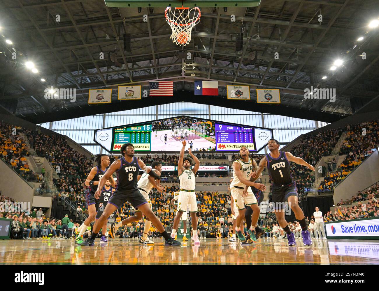 January 24, 2025: Baylor Bears forward Norchad Omier (15) shoots a free ...