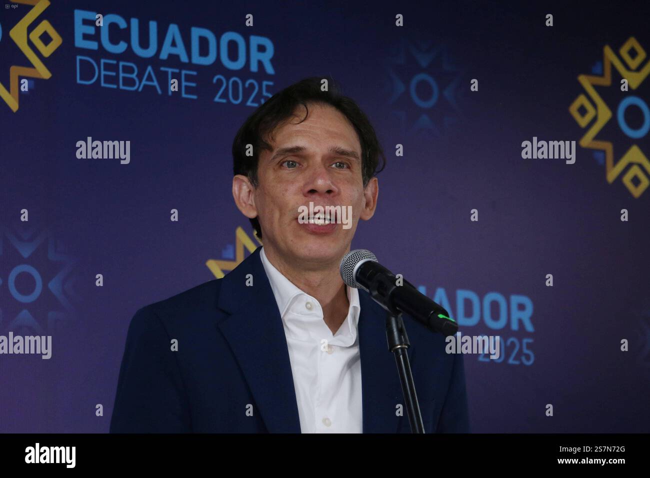 AMBIENTEINTERNODEBATE PRESIDENTIAL DEBATE 2025 Quito, Sunday, January ...