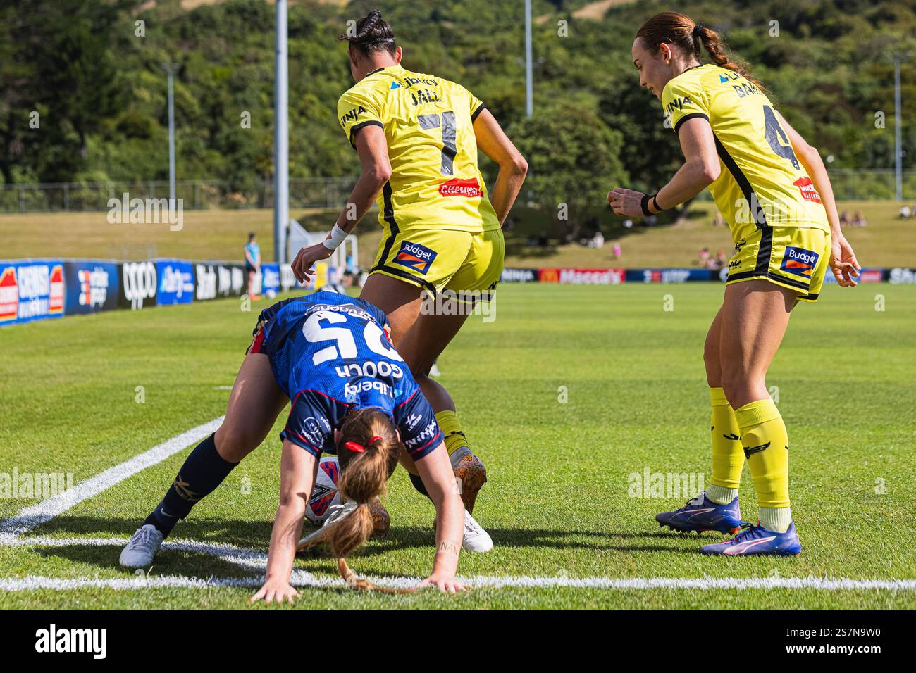 WELLINGTON, NEW ZEALAND - JANUARY 19: Newcastle Jets midfielder Lara ...
