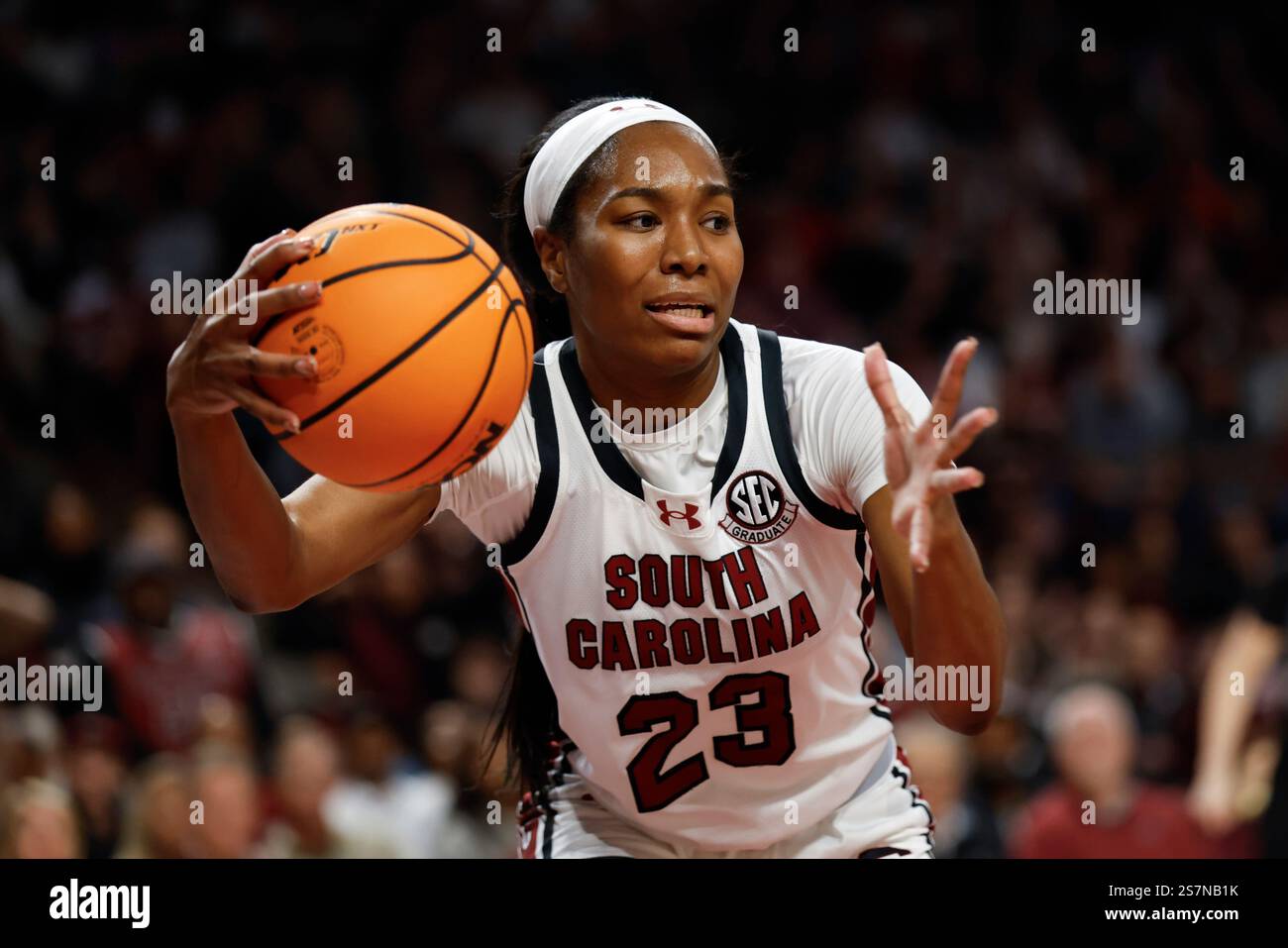South Carolina guard Bree Hall (23) catches a pass during the first ...