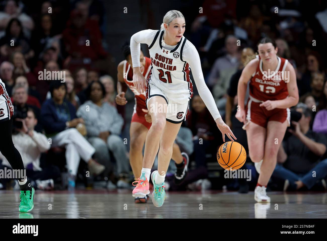 South Carolina forward Chloe Kitts (21) pushes the ball upcourt during ...