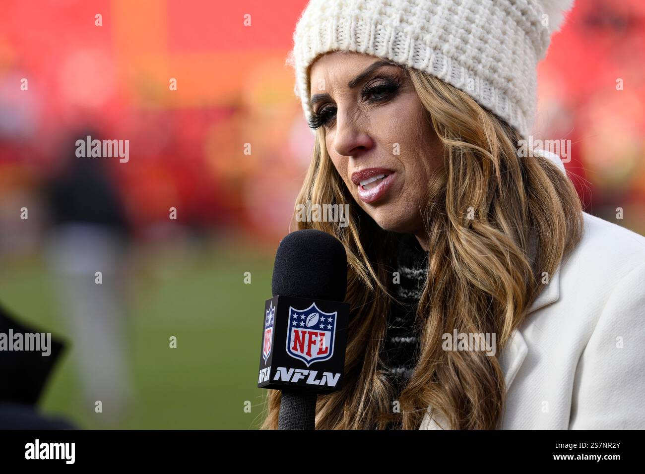 Sara Walsh of the NFL network during warmups before an NFL football ...