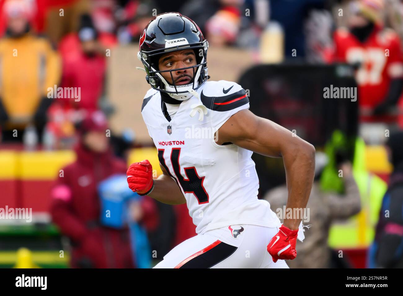 Houston Texans wide receiver Jared Wayne runs a route during warmups ...