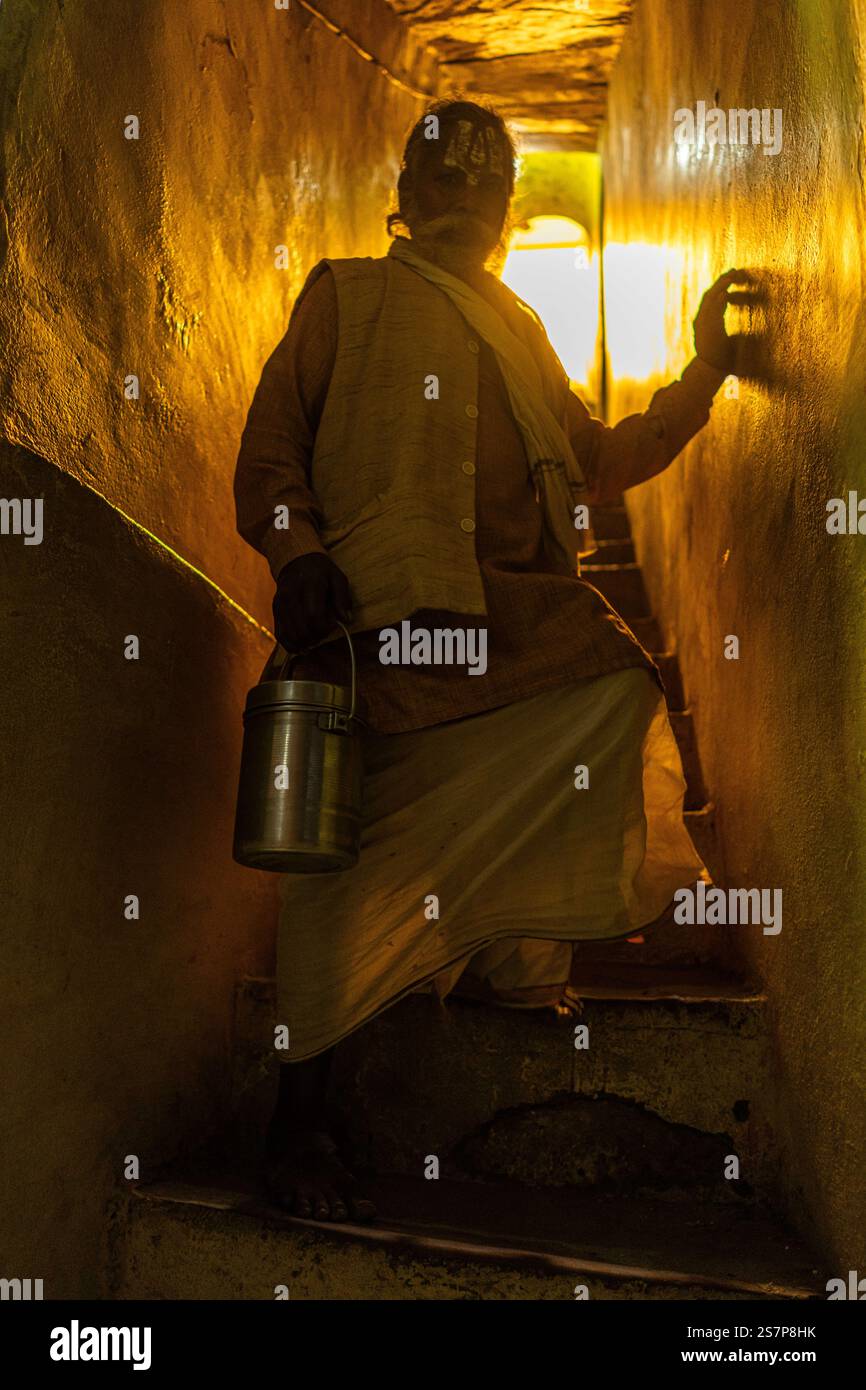 Madrid, Madrid, Spain. 18th Jan, 2025. Pilgrims visiting Ram Janki ...