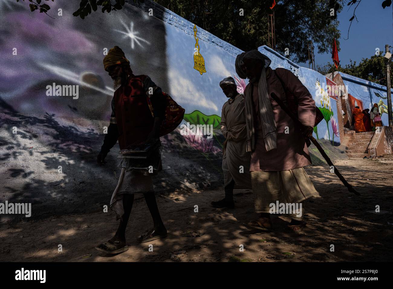 Madrid, Madrid, Spain. 18th Jan, 2025. Pilgrims visiting Ram Janki ...