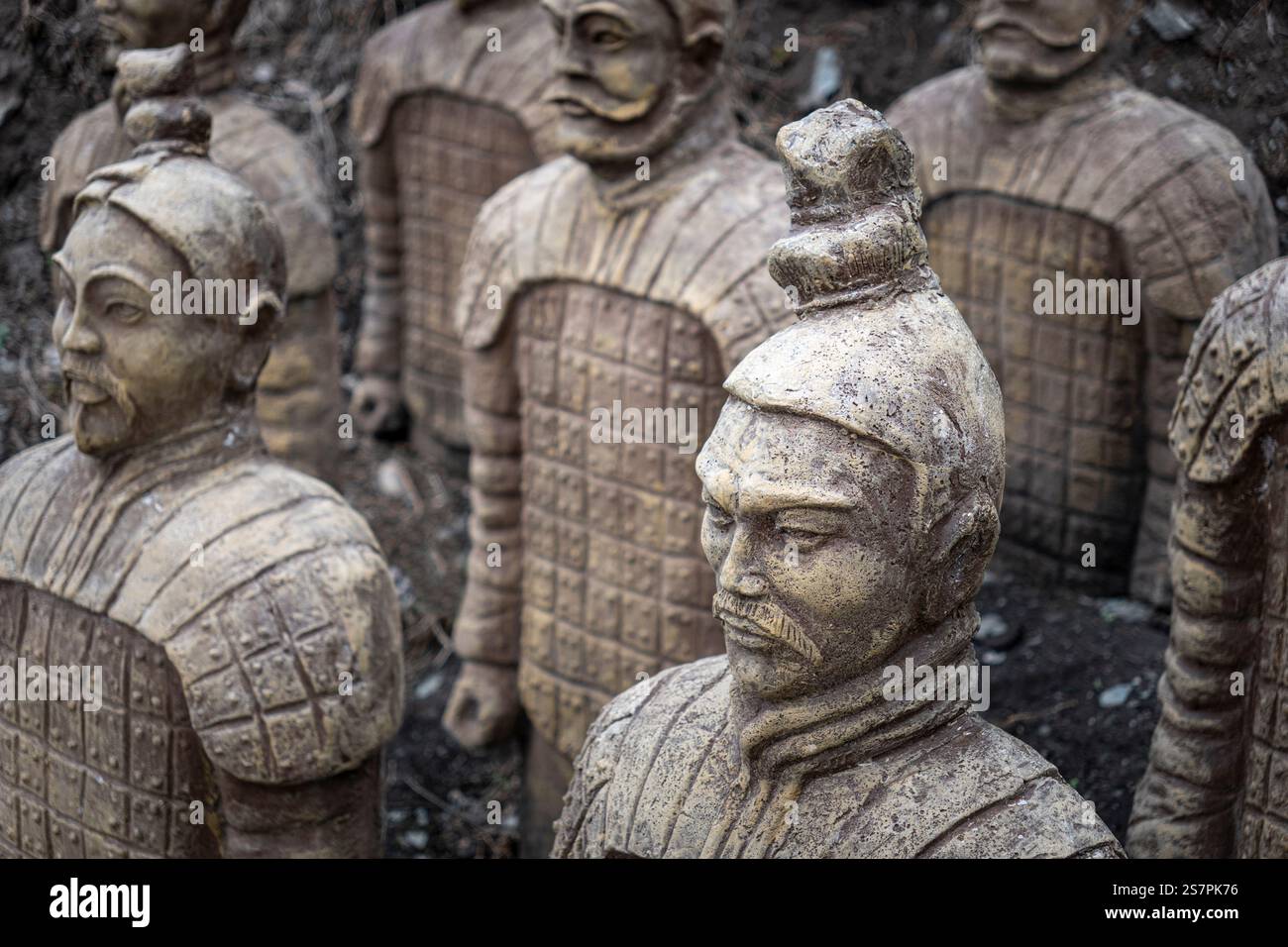 Fossil Warriors of the terracotta Army. Ancient archaeological ...