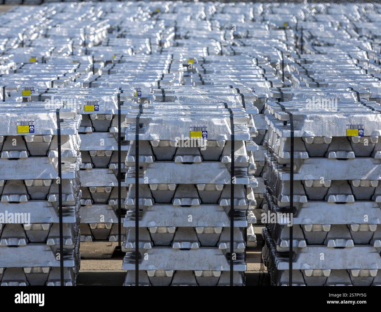 Newcastle, Australia. 20th Jan, 2025. Aluminium stored at Tomago ...